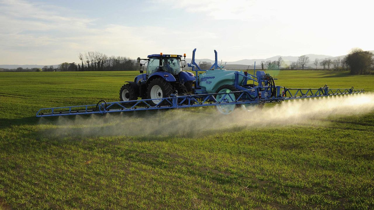 SPRINTER - BERTHOUD Le traîné compact et léger pour les exploitations de polyculture-élevage et ...