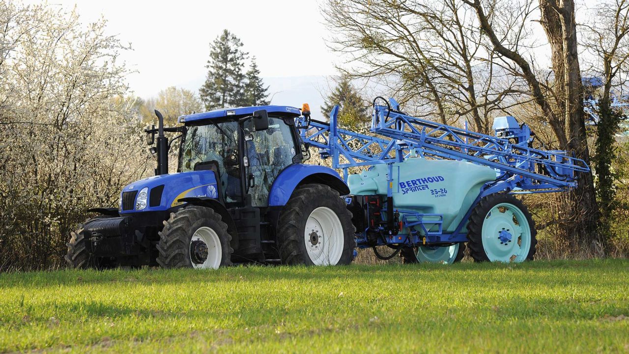 SPRINTER - BERTHOUD Le traîné compact et léger pour les exploitations de polyculture-élevage et ...